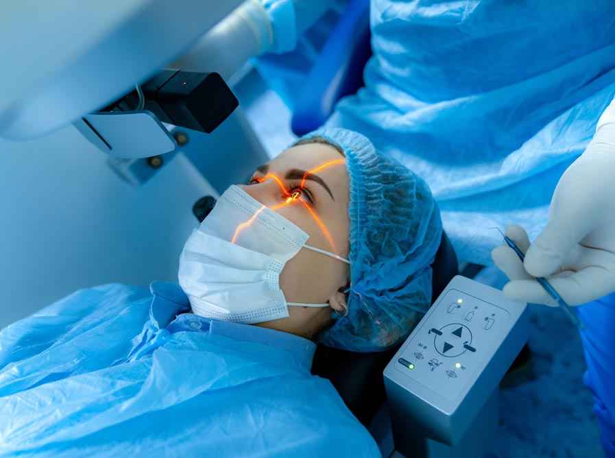 LASIK Flap Wrinkle (Striae) – Causes, Symptoms & Treatment